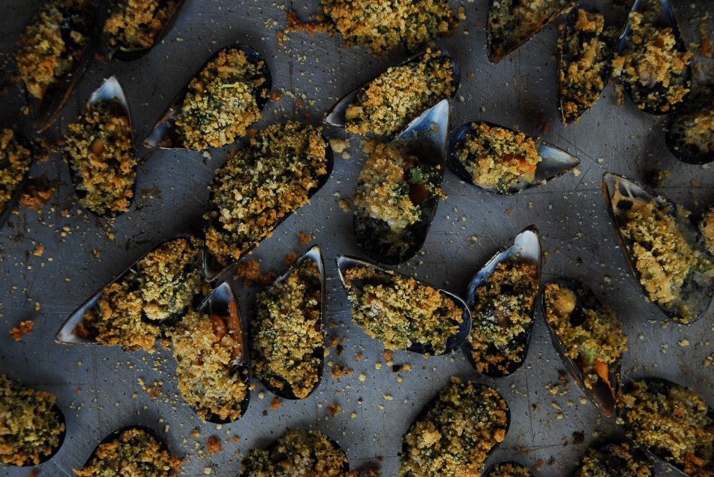 Mussels Gratinate – David Rocco